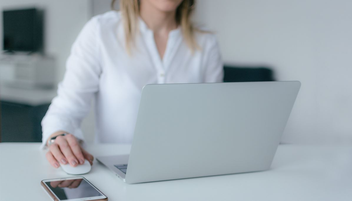 How to Use a Laptop: A Guide to Mastering the Basics - PC International