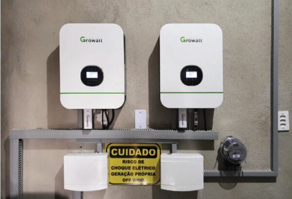 Guide to Connecting Two Inverters Together For A Seamless Connection ...